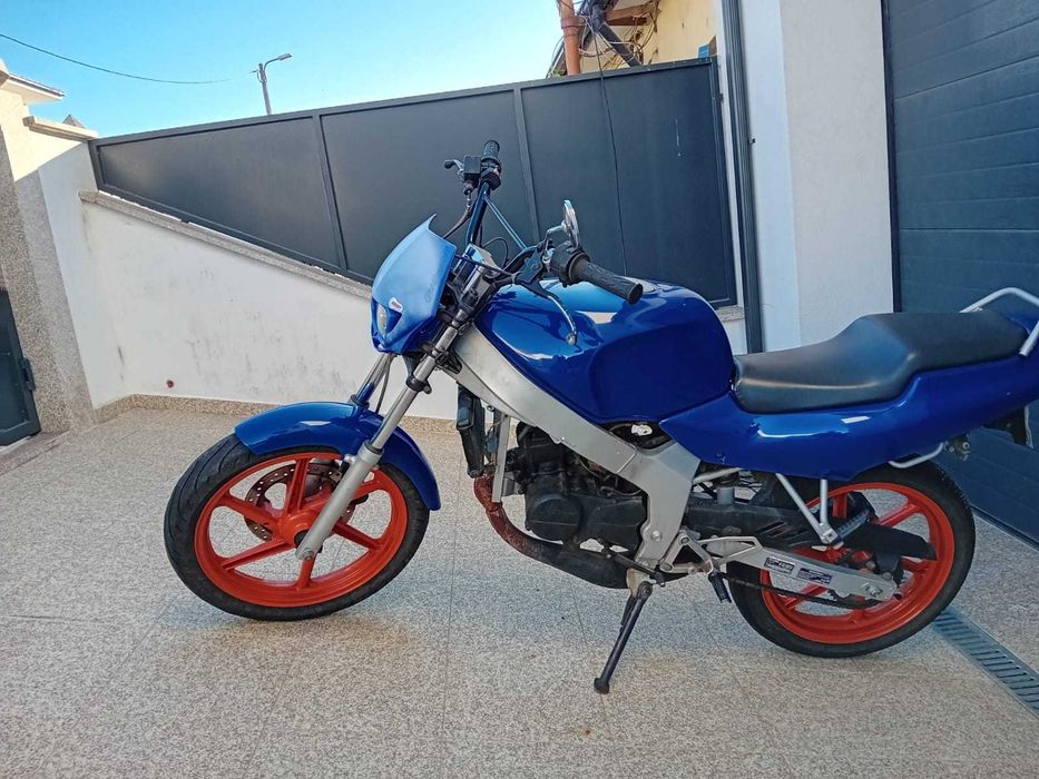 Moto honda modelo NSR 50 RR gasolina 2000 Peso Da Régua E Godim • OLX Portugal