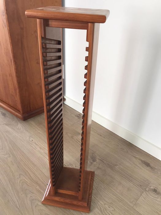 Suporte madeira dvd Ericeira • OLX Portugal