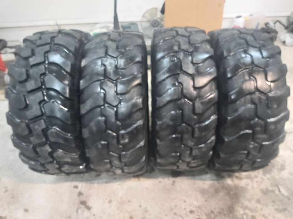 Opony do ładowarki 365/70R18 galaxy dunlop Wilanowo • OLX.pl