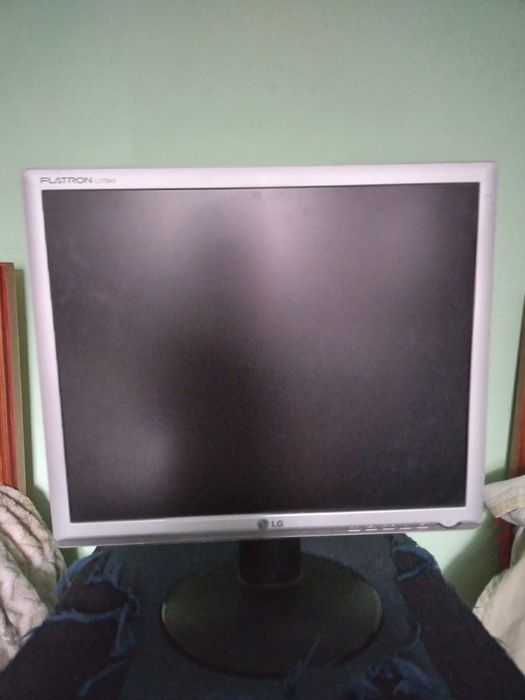 Монітор LG FLATRON L1734S: 240 грн. - Монітори Умань на Olx
