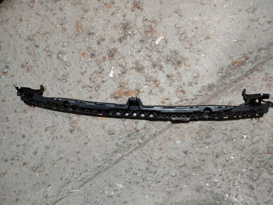 Центральна направляюча бампера Volkswagen VW Golf 7 VII USA-5GM805705A ...