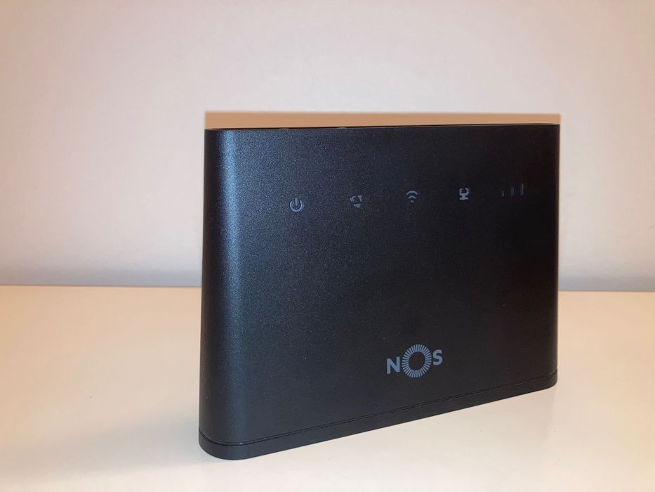 Router 4G Huawei desbloqueado (em garantia) Alvalade • OLX.pt