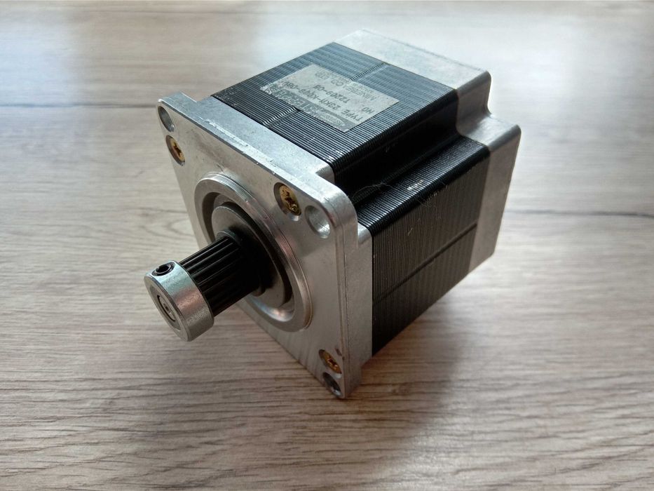 Silnik krokowy Minebea 23KM-K038-06V – NEMA 23 – używany, sprawny ...