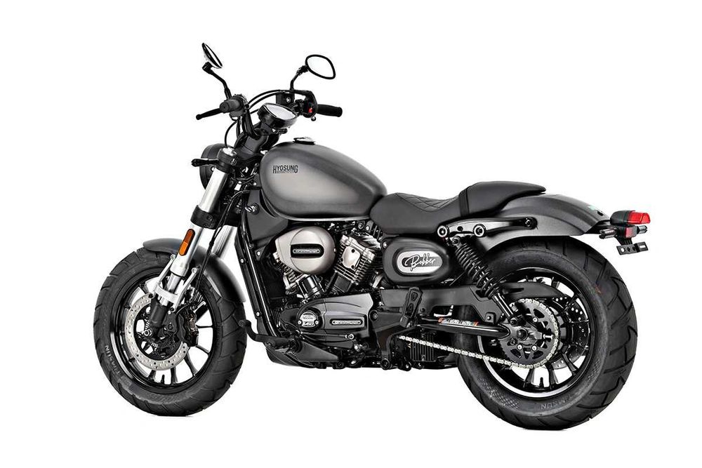 Motociclo Hyosung Bobber 125 Alcântara • OLX.pt