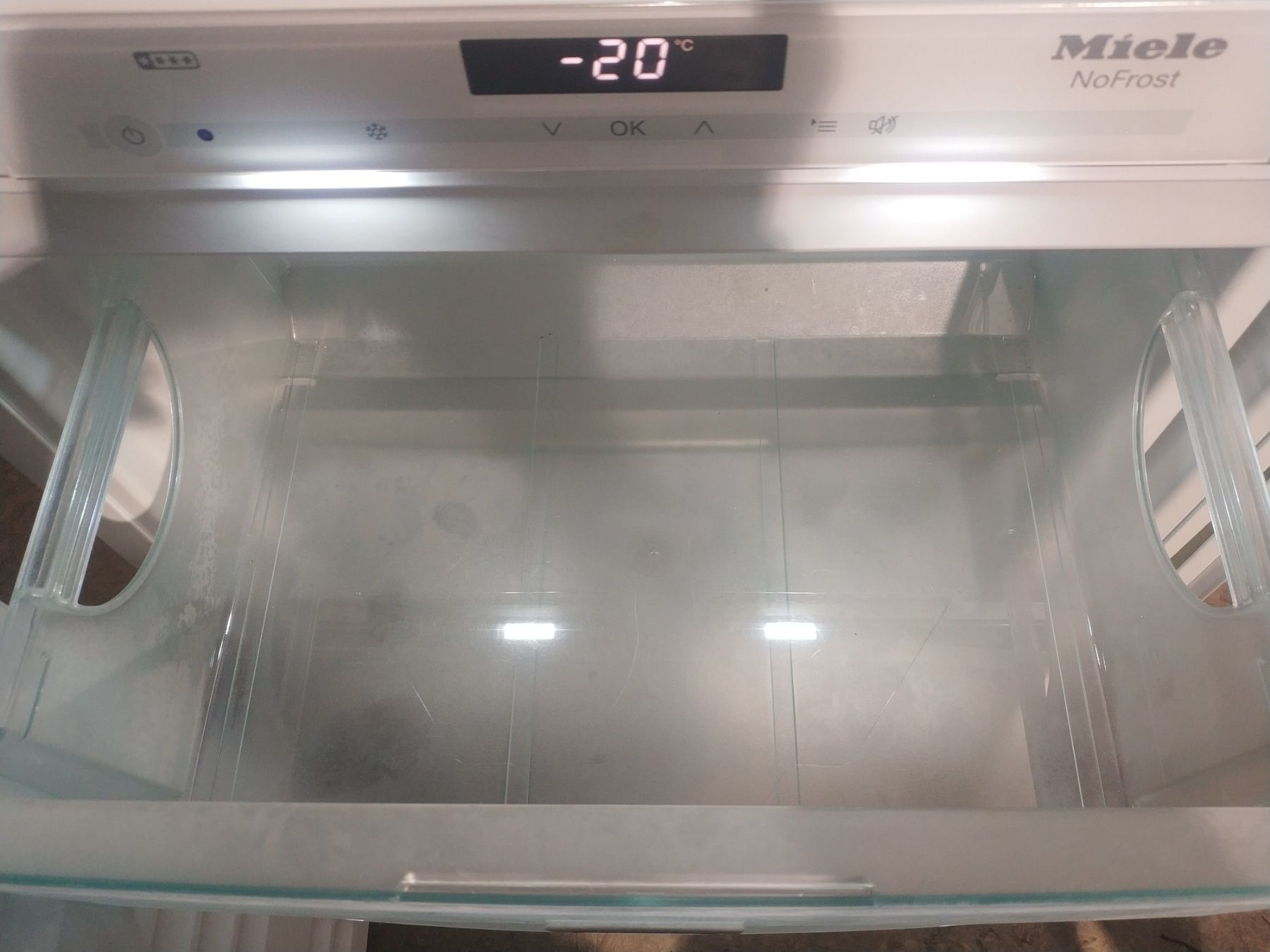 Морозильная камера встраиваемая под столешницу Miele FN 30402 No Frost ...