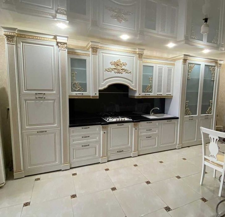 Продам кухонний гарнітур 35 000 грн Кухонні меблі Вишневе на Olx