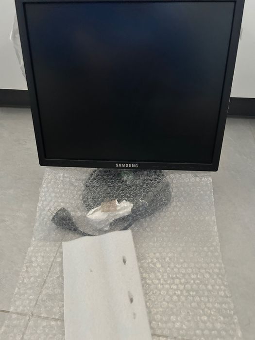 Monitor Samsung SyncMaster 740N 17 cale Annosław • OLX.pl