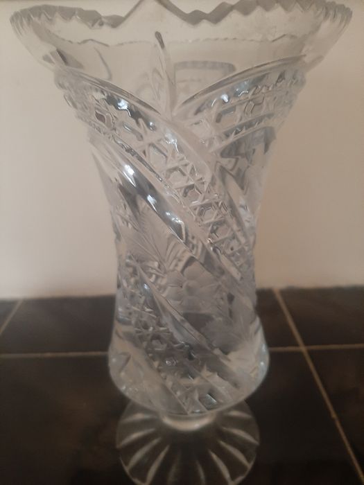 Ваза кришталева оригінальна 500 грн Посуд кухонне приладдя Підпечери на Olx