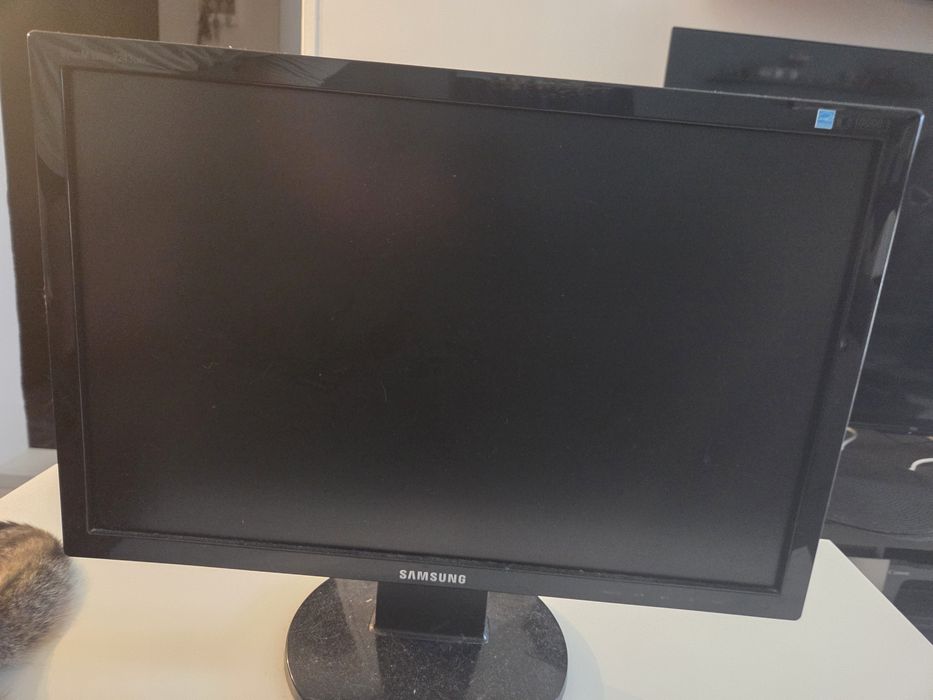 Monitor samsung syncmaster 2243lnx 60hz Sosnowiec • OLX.pl