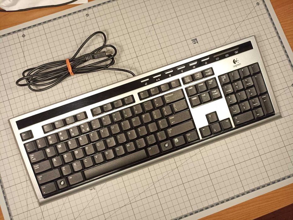 Logitech UltraX Premium Keyboard UNIKAT jak NOWA legendarna USB YBL49A ...