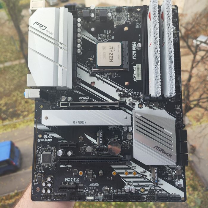 Ryzen 5700x3d + Asrock pro series x570 pro4 + 32Gb dram: 13 300 грн ...