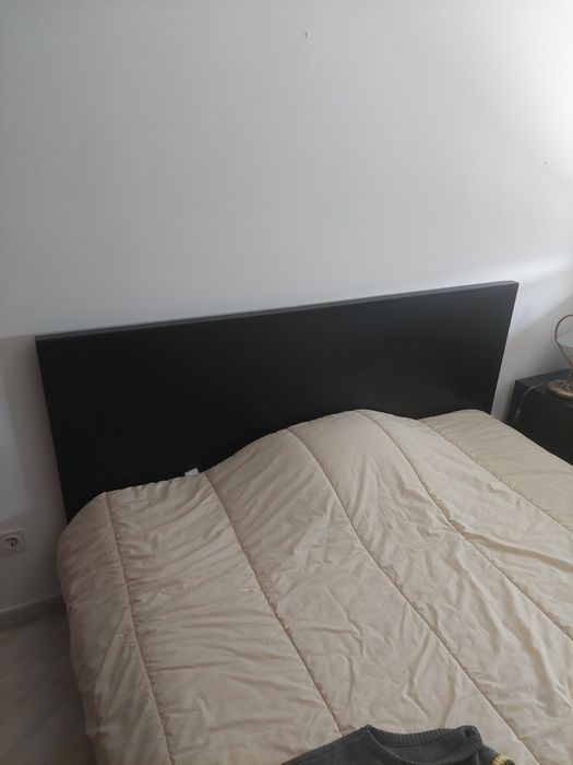 Mobília de quarto,composta por cama alta e 2 mesas de cabec.IKEA,Malm Charneca De Caparica E ...