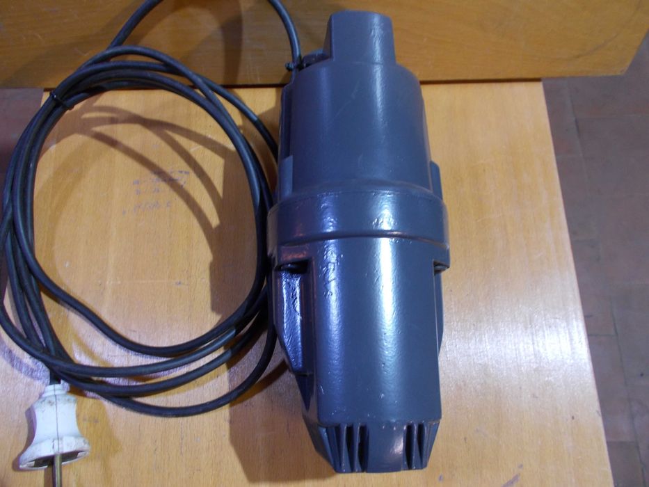 Насос вибрационный водолей: 1 000 грн. - Автонасоси, компресори ...