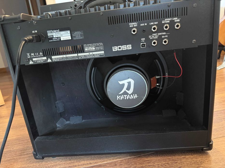 Boss Katana 100 + Boss GA-FC Esmoriz • OLX.pt
