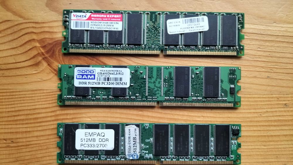 Pamięć RAM | PC-3200, PC-2700, PC-5300 | kości po 512MB - DDR, DDR2 ...
