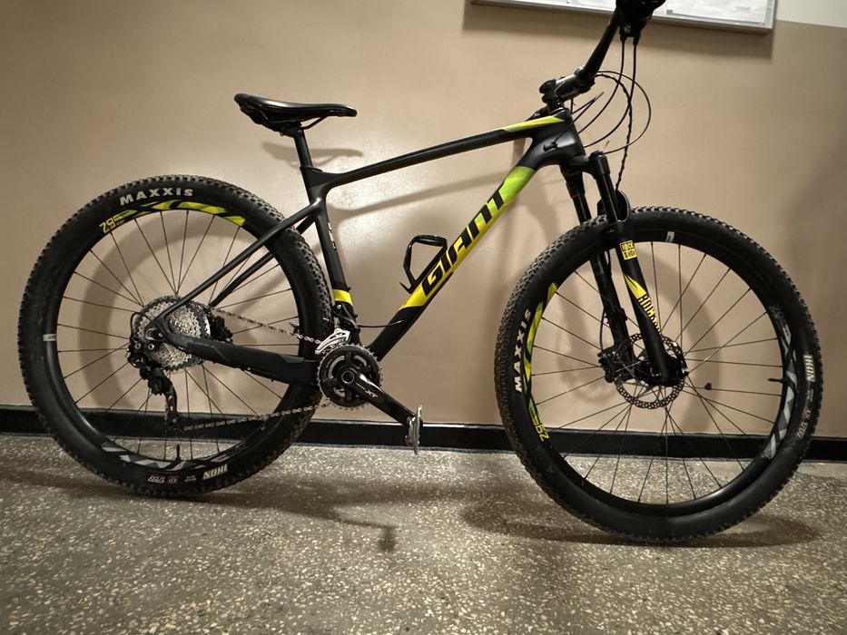 Rower górski Giant hardtail L Tychy • OLX.pl