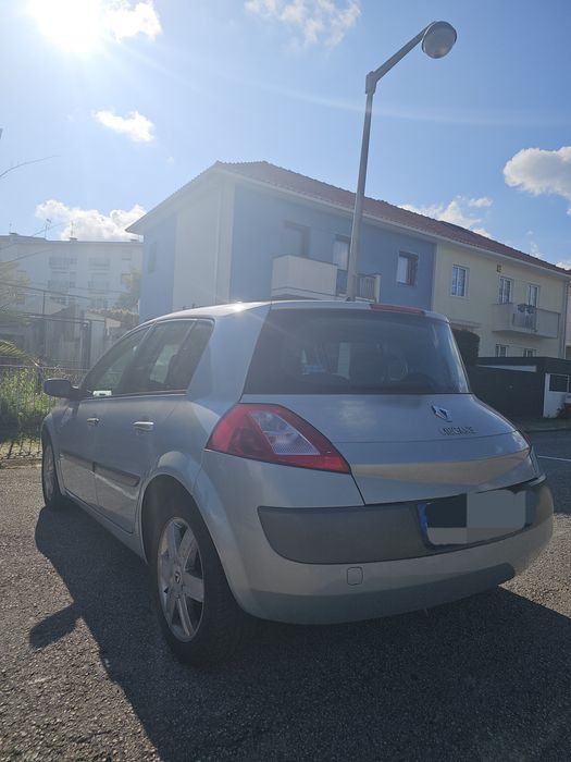 Renault Megane II Hatchback 1.6 Olivais • OLX.pt