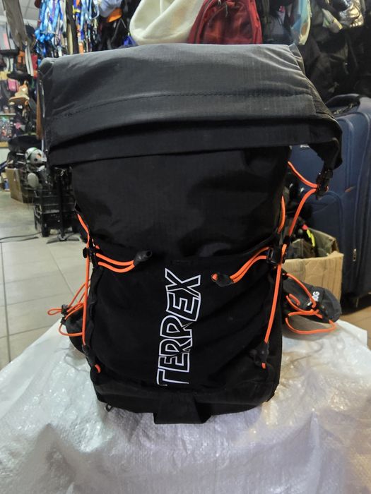 Рюкзак adidas Terrex Aeroready Speed 15 L IN4656: 3 190 грн. - Міські ...