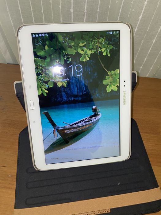 Tablet Samsung Branco Carregado E Cadafais • OLX.pt