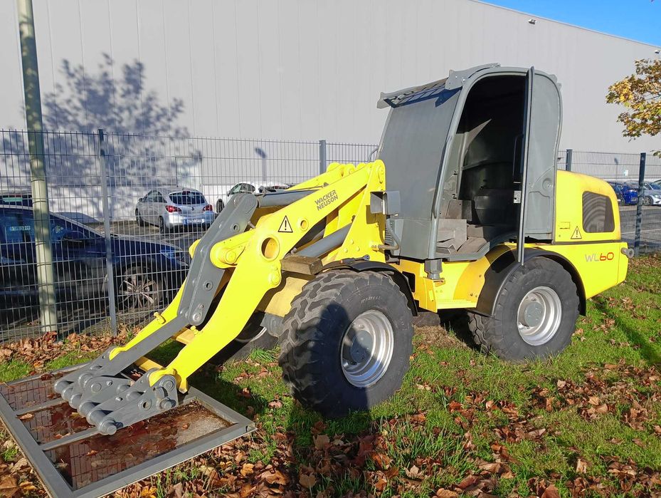Ladowarka Wacker WL 60 Woźniki • OLX.pl