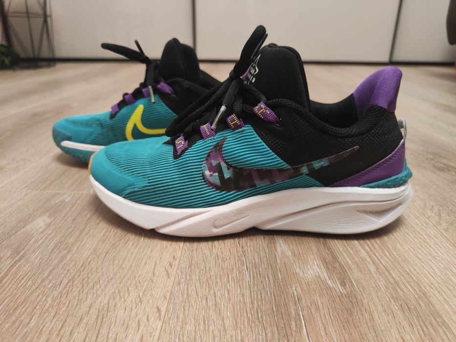 Кросівки nike 37,5 р: 270 грн. - Дитяче взуття Черкаси на Olx