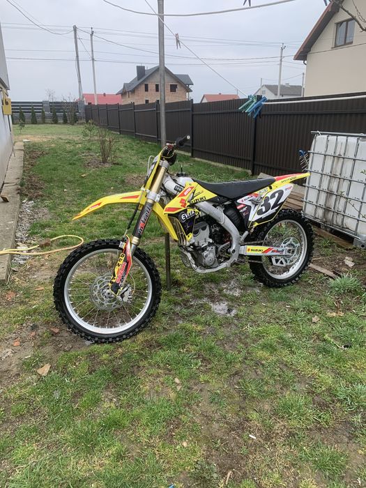 Терміново! Suzuki RMZ 250: 3 150 $ - Мотоцикли Яворів на Olx