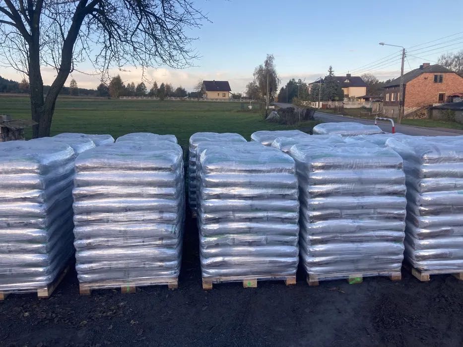 Pellet Beskidy pelet certfikowany A1 transport GRATIS paleta 1050kg Myszków • OLX.pl