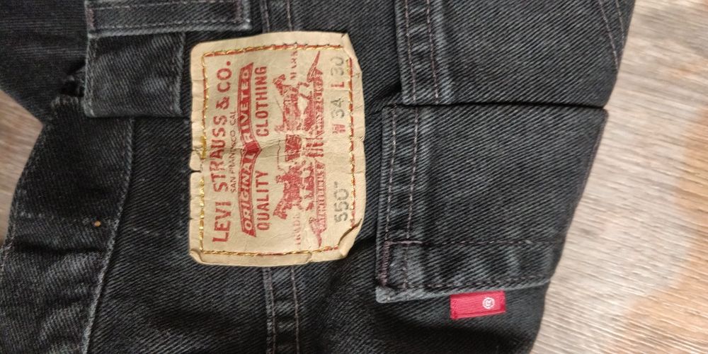 Оригинальные джинсы levis: 300 грн. - Другие джинсы Днепр на Olx