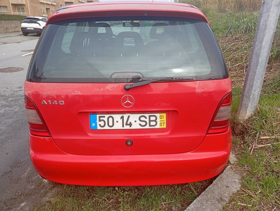 Mercedes A140 a funcionar com inspecção em dia. Gulpilhares E Valadares ...