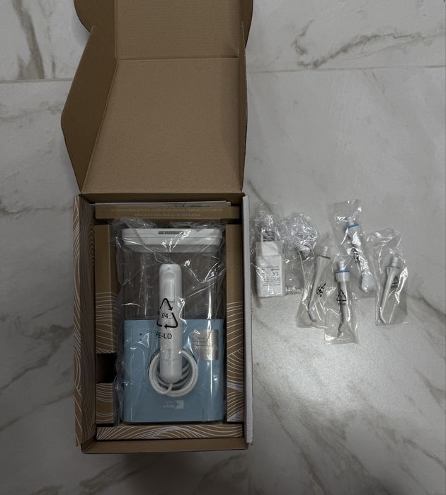 Іригатор Edel White Flosserpick Pro Station Oral: 3 500 грн. - Зубні ...
