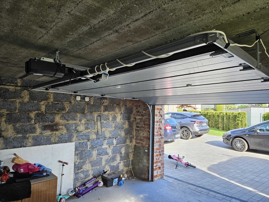 Brama garażowa segmentowa Hormann napęd Isomatic 500 Książenice • OLX.pl