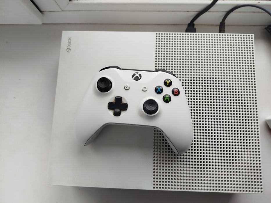 Консоль xbox one s: 3 300 грн. - Приставки Київ на Olx