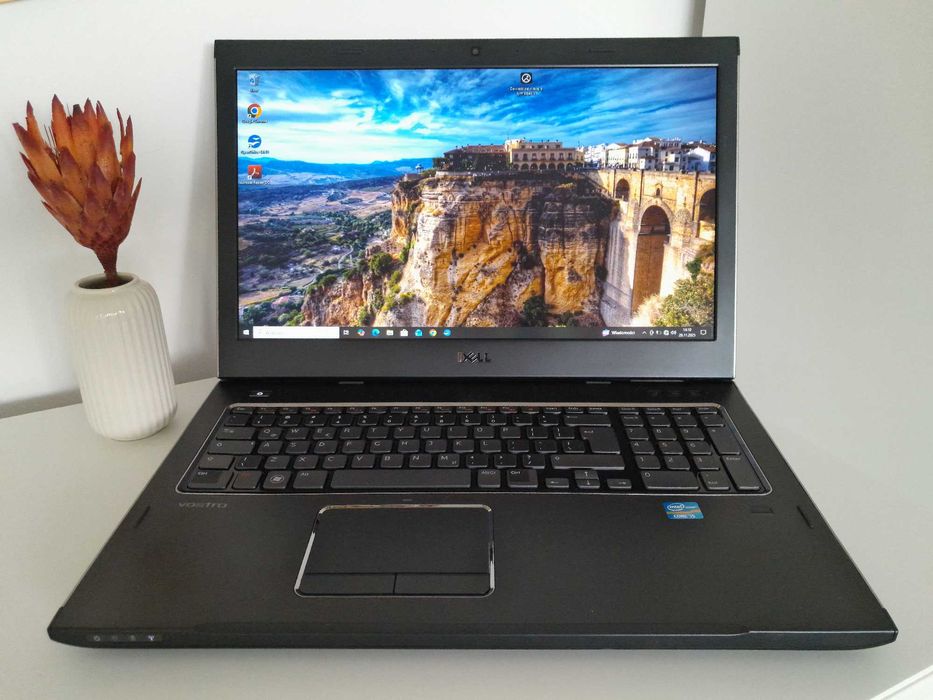 Laptop Dell Vostro 3750 17.3HD+ i5/8GB/SSD 120GB/W11/Jak nowy Warszawa ...