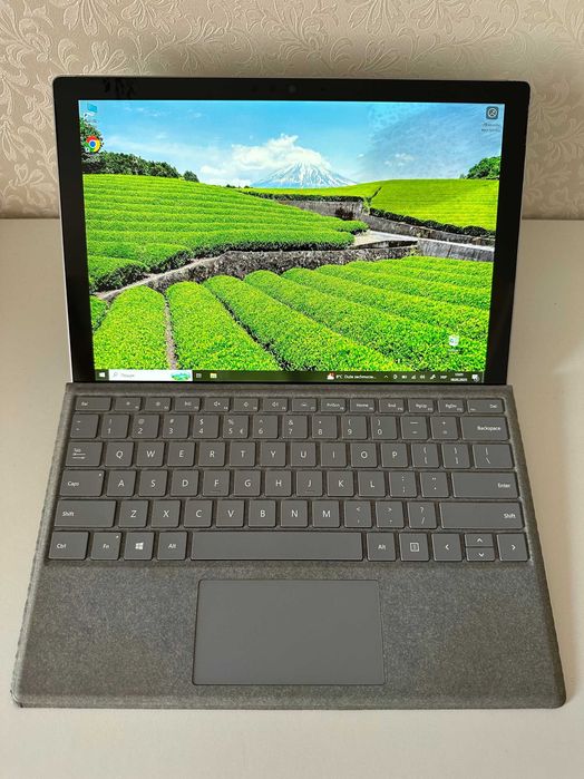 Планшет Microsoft Surface Pro 5 I5-7300U SSD 256GB RAM 8GB: 3 499 грн. - Планшетні комп'ютери ...