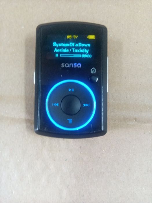 MP3 - плеєр SanDisk Sansa Clip 1 GB: 398 грн. - Mp3 плеєри Канів на Olx