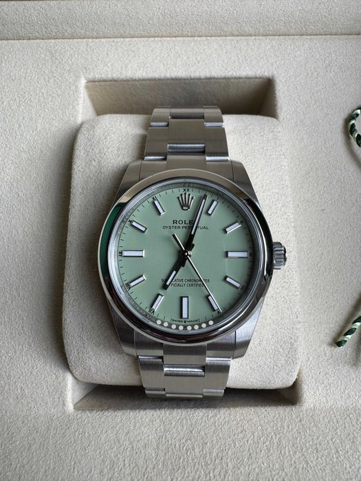 Rolex Oyster Perpetual 124200 Pistachio 34mm.Новий 2025рік.: 375 000 ...