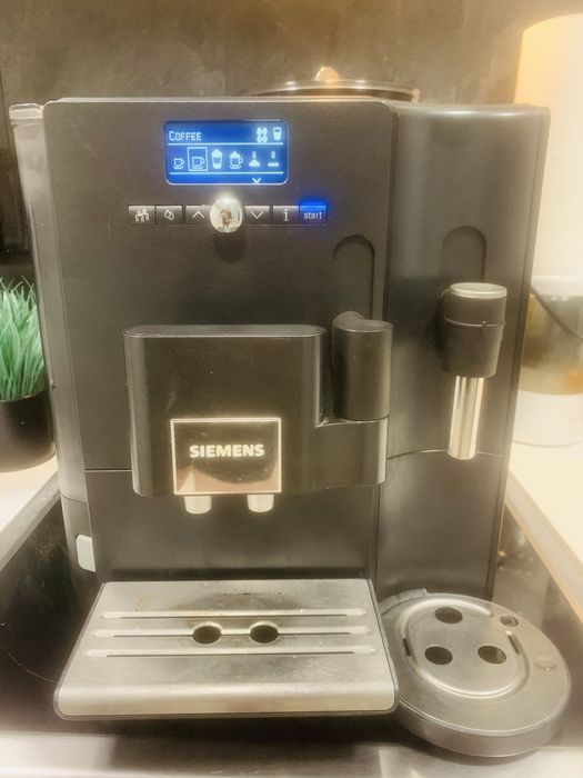 Ekspres cisnieniowy Siemens EQ7 Plus Leszno • OLX.pl