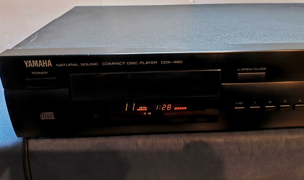Odtwarzacz CD Yamaha CDX 480 Stróże • OLX.pl