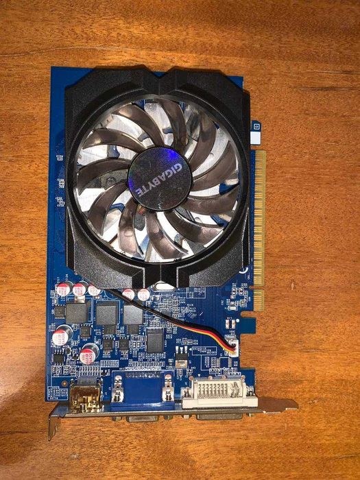 Відеокарта GTX 420 Б/У: 600 грн. - Комплектуючі та аксесуари Київ на Olx