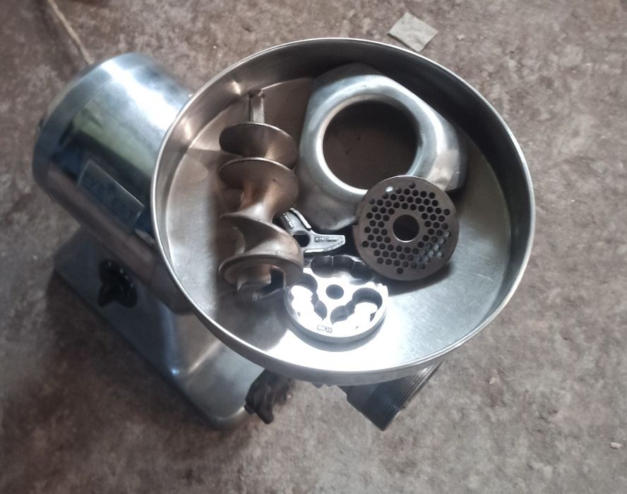 М'ясорубки Італія професійні Fama слайсер Bizerba Sieman Everest: 11 ...