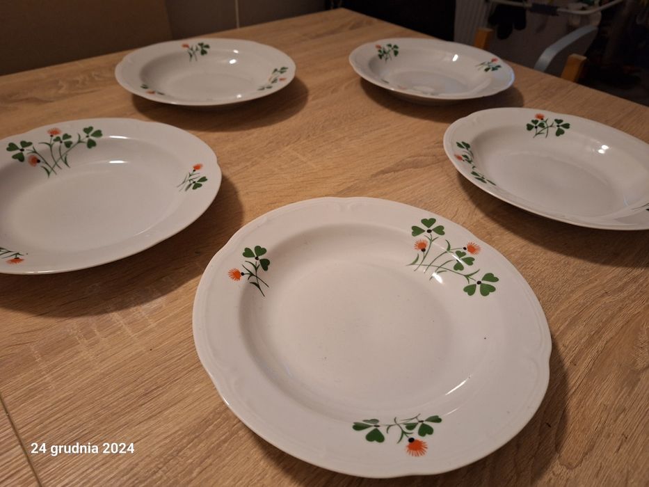 Talerze porcelanowe z PRL Staniątki • OLX.pl
