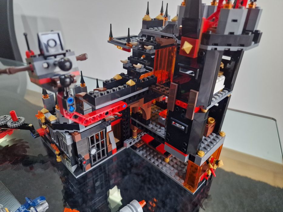 Lego Nexo Knights 70323 Jestro's Volcano Lair Buarcos • OLX Portugal