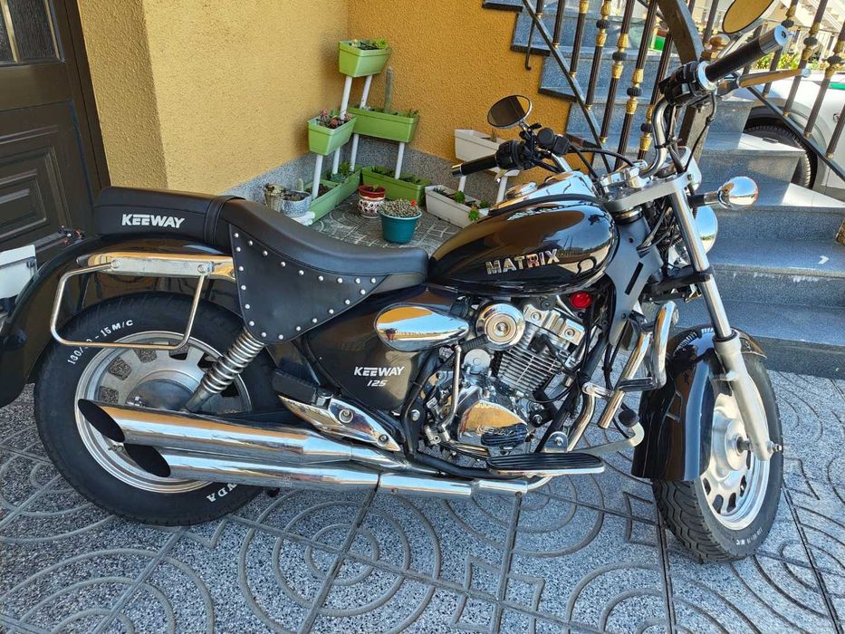 Mota Keeway Superlight 125cc de 2008 só 9000km Amarante • OLX.pt