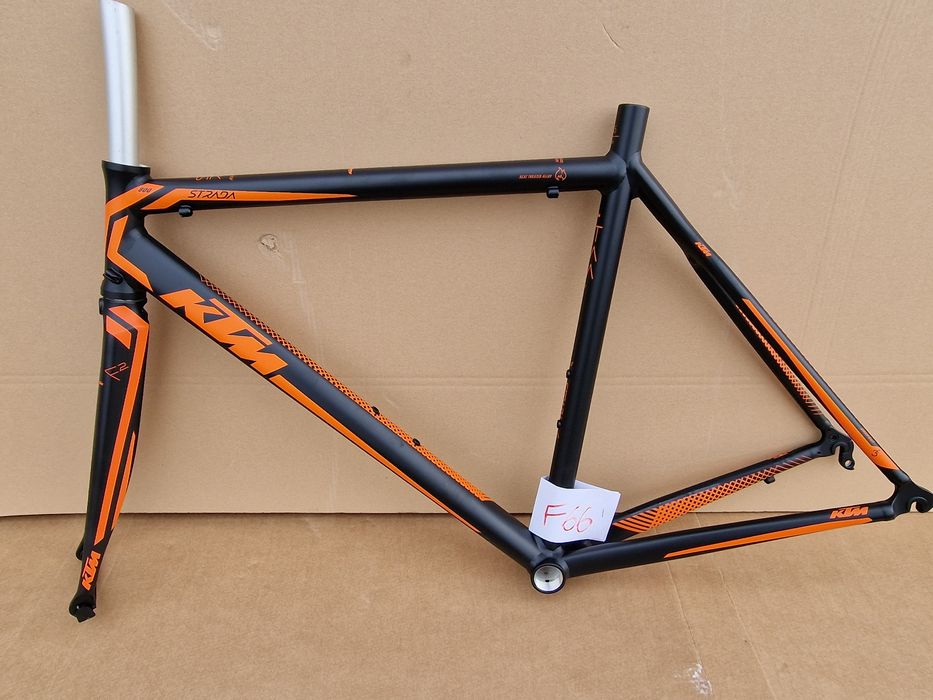 KTM STRADA 800 rama szosowa alu z widelcem 55 Faktura szosa FVAT F66 ...