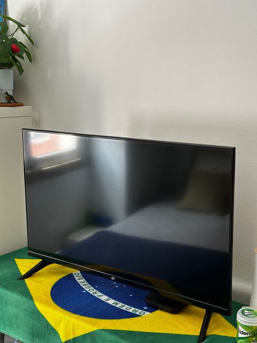 Smart TV 32” usada - Ótimo estado, funcionando 100% Campolide • OLX.pt