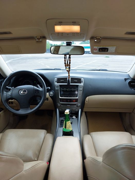 Lexus is 250 2007: 7 300 $ - Lexus Київ на Olx