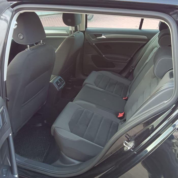VW Golf VII Lift 2.0 TDI Highlain Full Led virtual cockpit Seroczyn ...