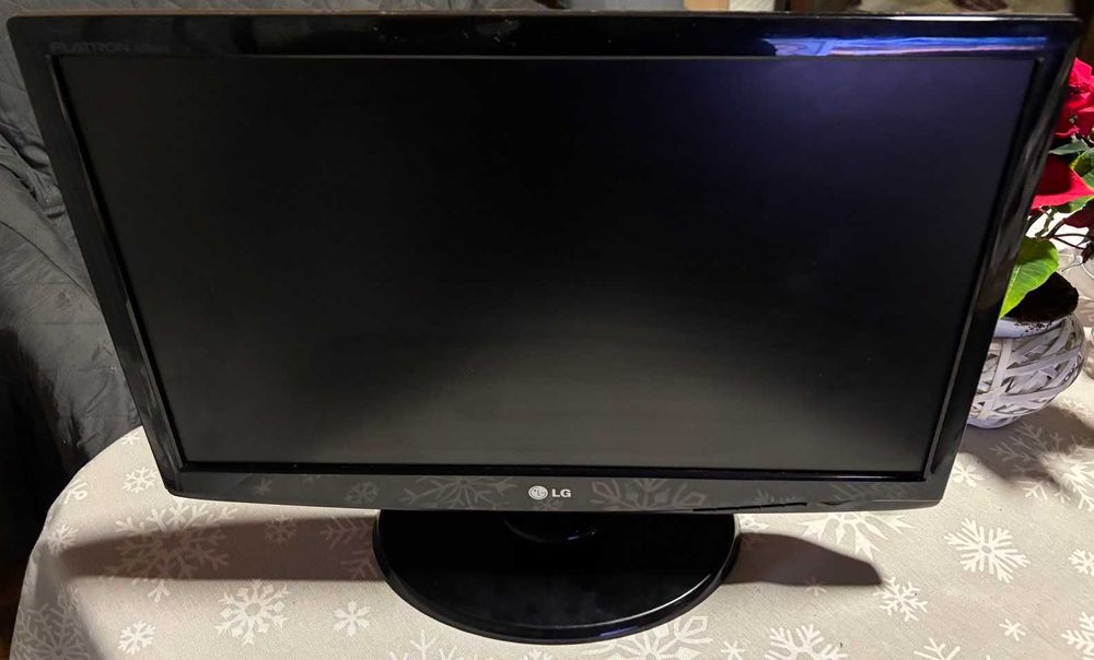 Monitor lg flatron w2243s-pf Radom • OLX.pl