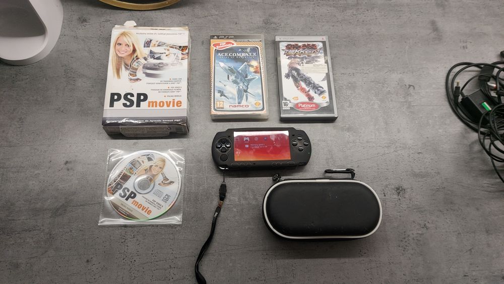 [Promocja] PSP 3004 z akcesoriami i grami Warszawa Mokotów • OLX.pl