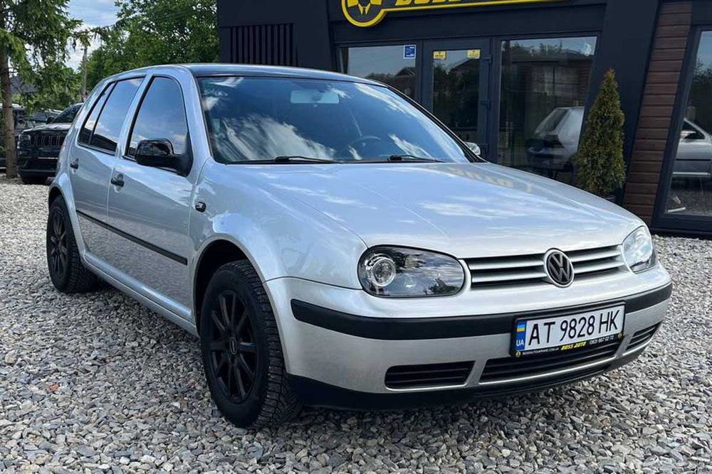 Volkswagen Golf 2002: 4 900 $ - Volkswagen Коломия на Olx